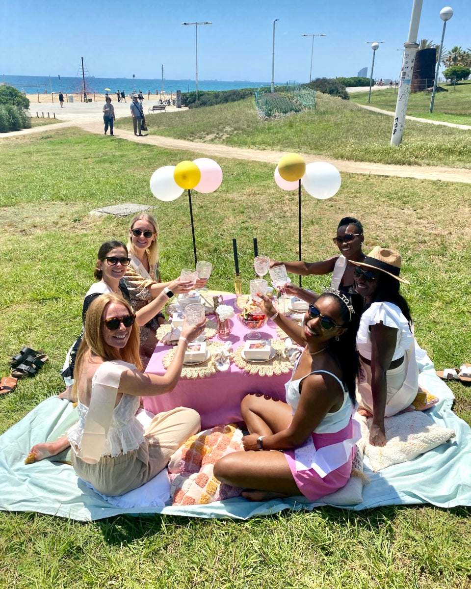 Perfect Itinerary Hen Party Marbella – Straws 'n Berries Picnics